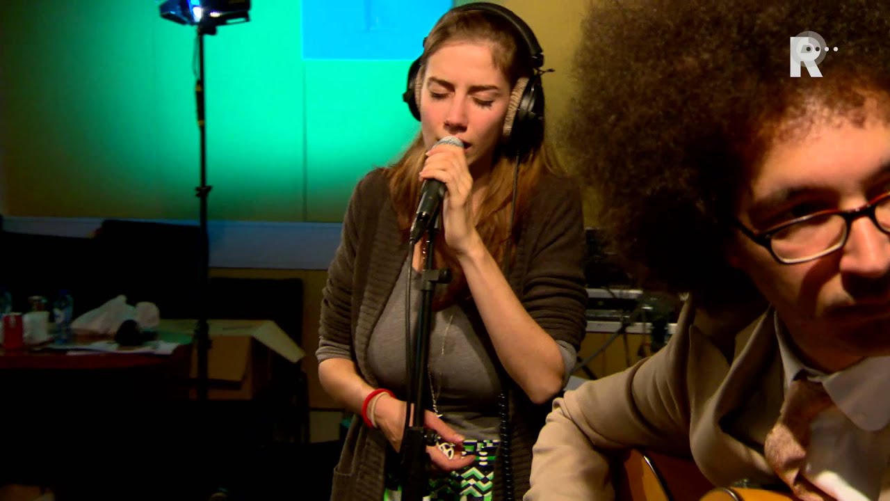 Live uit Lloyd - Lady Dandelion - Ask Me to Love You - YouTube