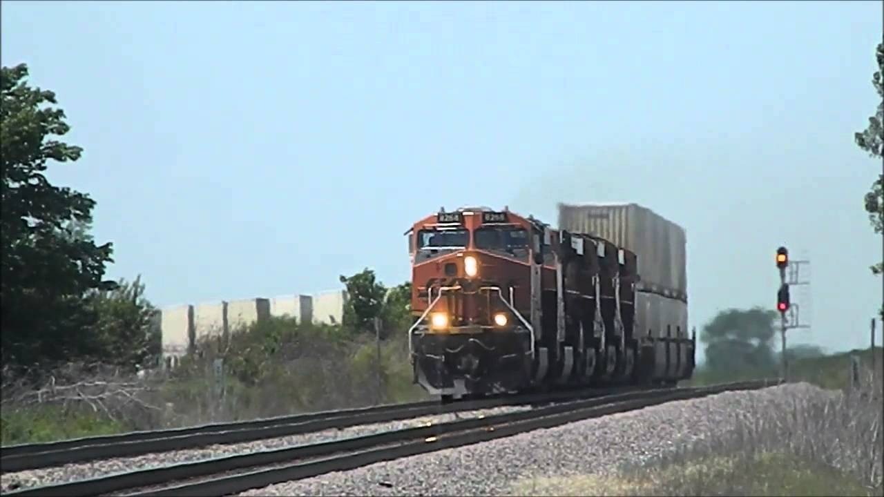 BNSF 8288 Ransom,IL 5/23/15 - YouTube