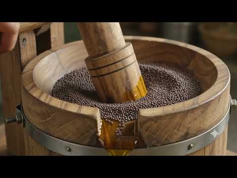 The Healthiest Mustard Oil? 🌿 Why Families Are Switching to Wood Pressed Oil