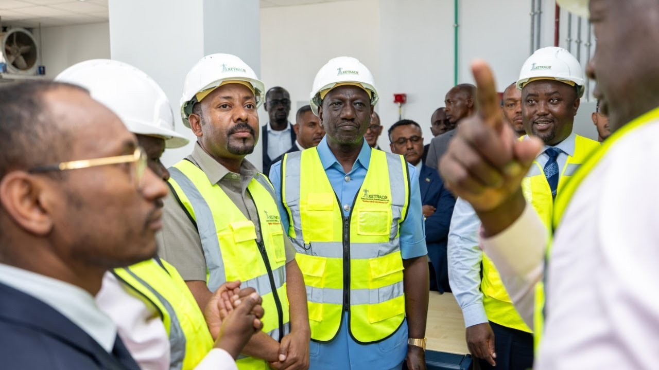 President Ruto takes Ethiopia Prime Minister to a tour of the KETRACO ...