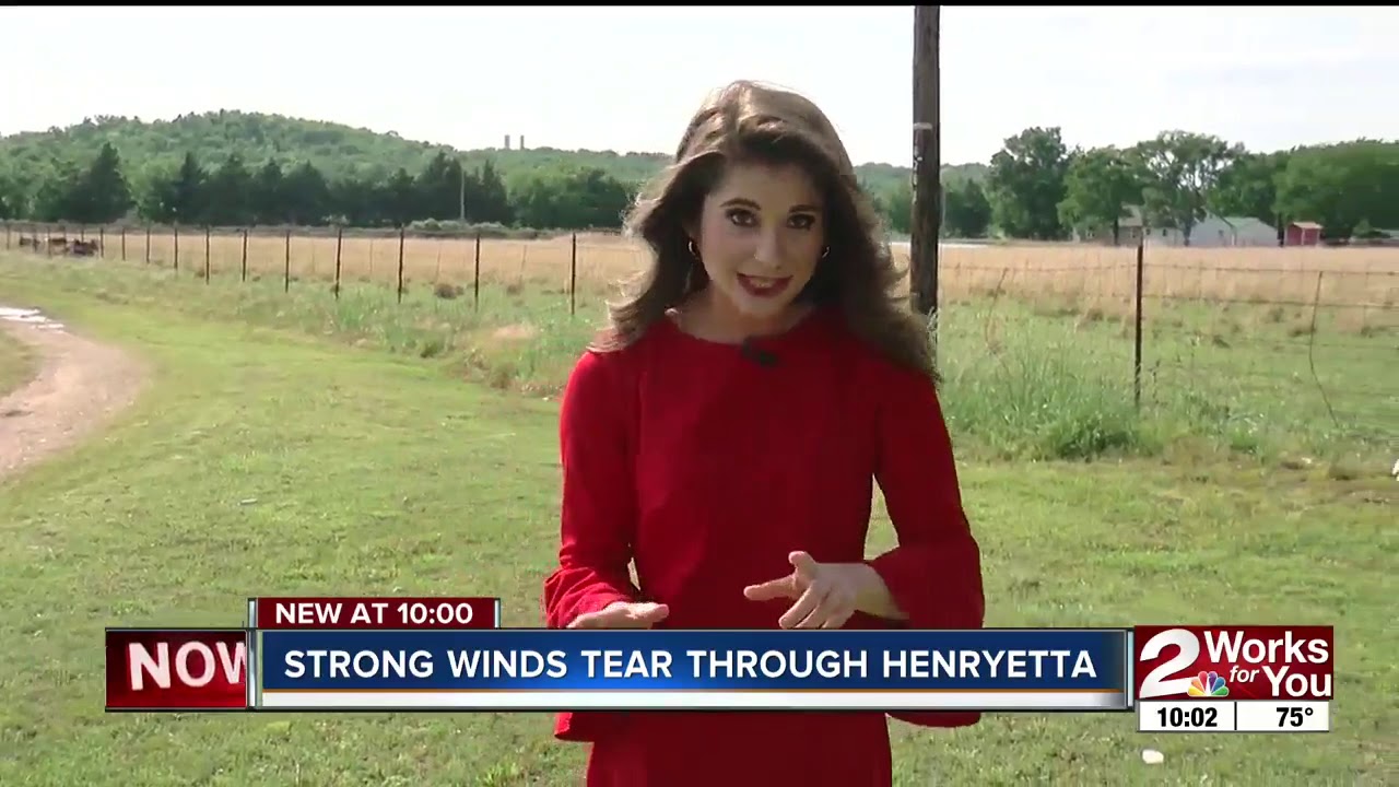 Strong winds tear through Henryetta - YouTube