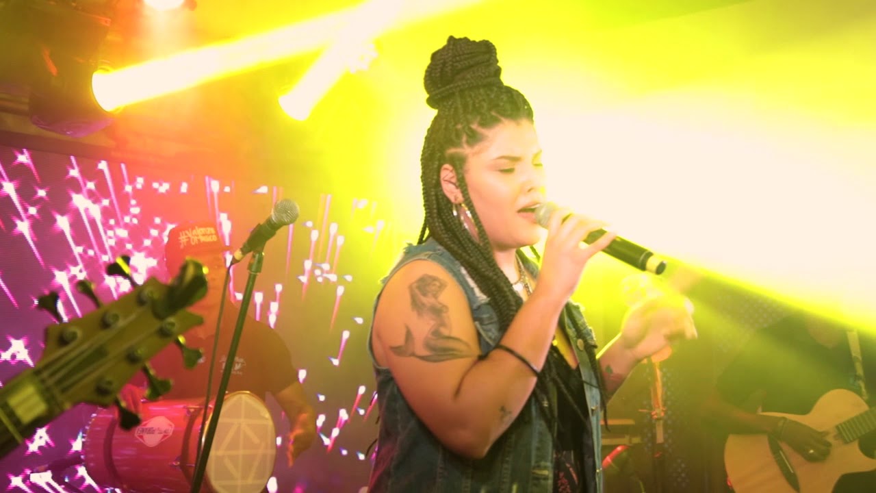 Amanda Amado - Era Amor (AO VIVO NO LEP MUSIC DAY - 2018) - YouTube