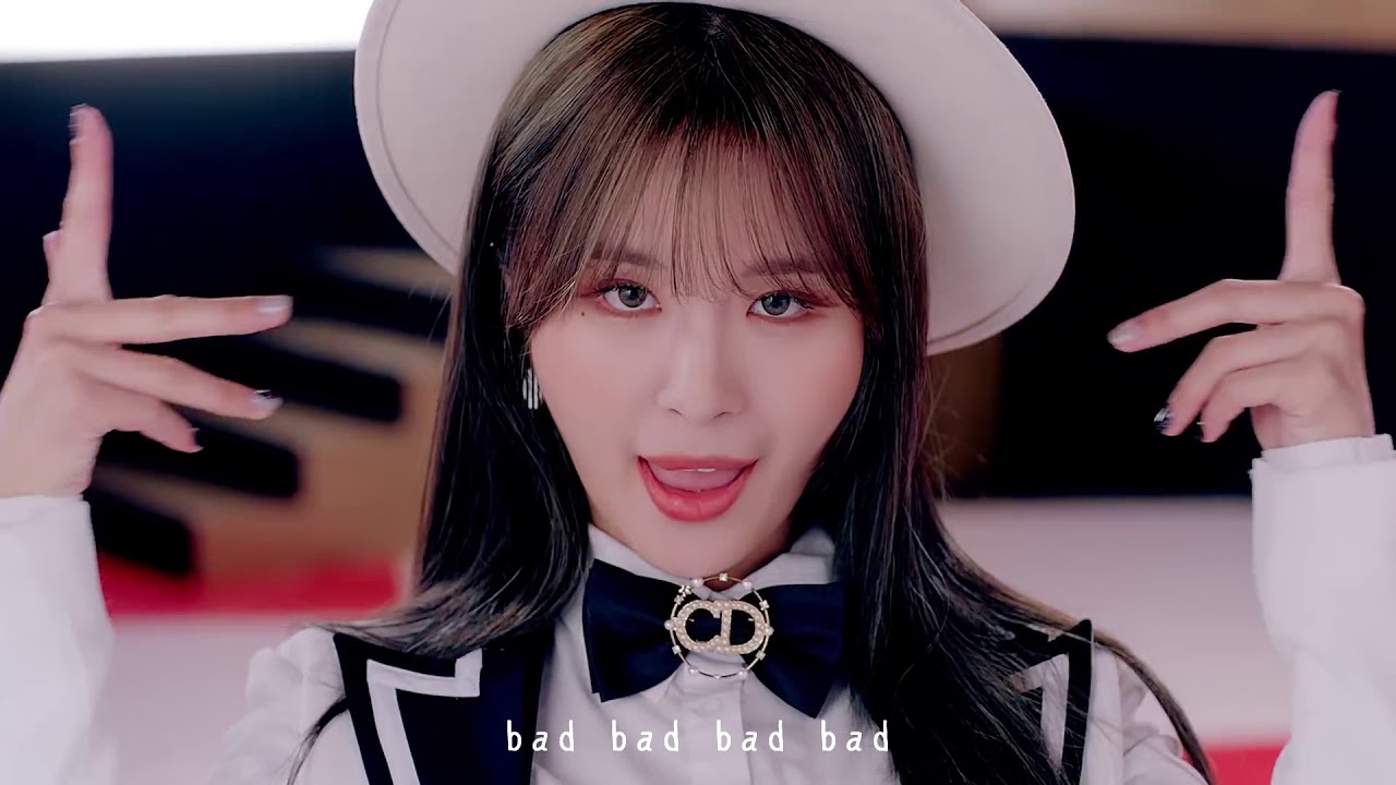 【MV繁中字】 NATURE (네이처) - OOPSIE (My Bad) - YouTube