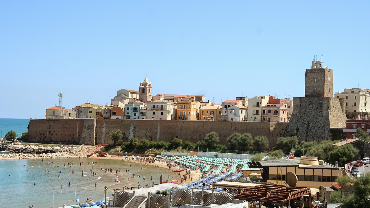 Live stream di Comune Termoli - YouTube