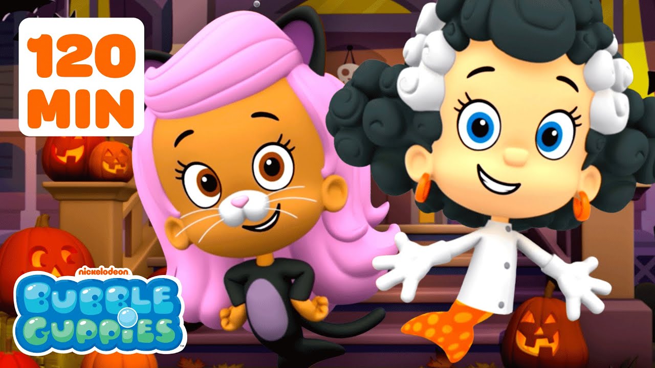 Molly & Deema Visit a Spooky Haunted House! & MORE Halloween Fun! | 2 ...