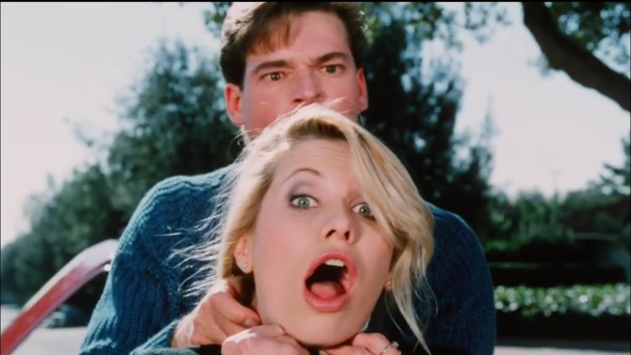 Girl Garrotted to Death by Her Psycho Boyfriend - YouTube