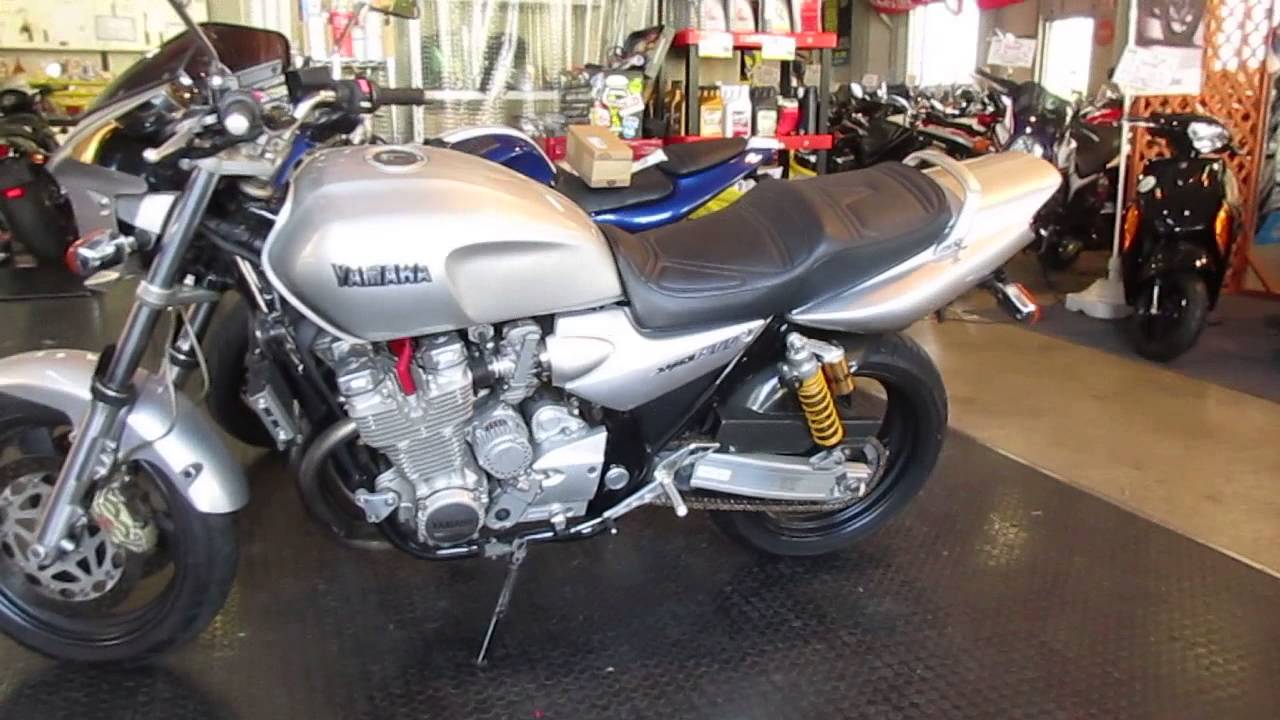 MFD横浜店 XJR1300 FCR devil管 紹介動画 - YouTube