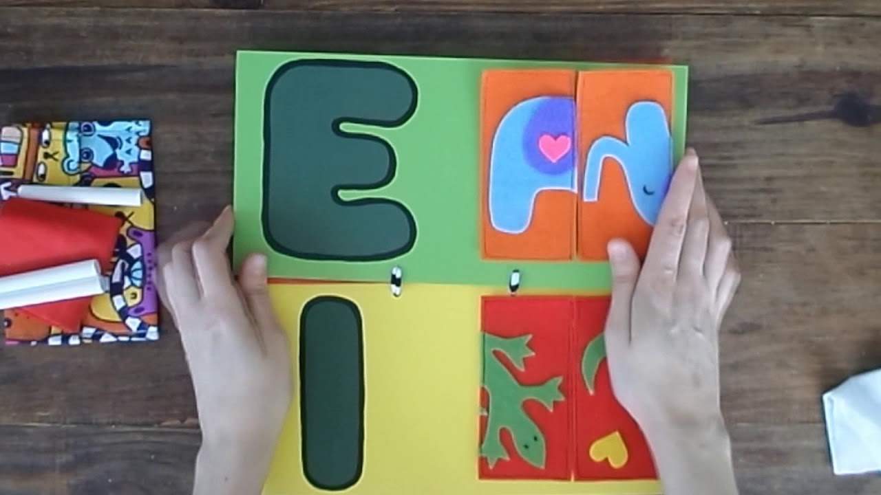 Libro de Vocales - YouTube