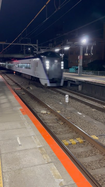 【E353】特急かいじ59号甲府行き 2024/11/08 23:43 Limited Express Kaiji #travel #train #jr中央線 #railway - YouTube