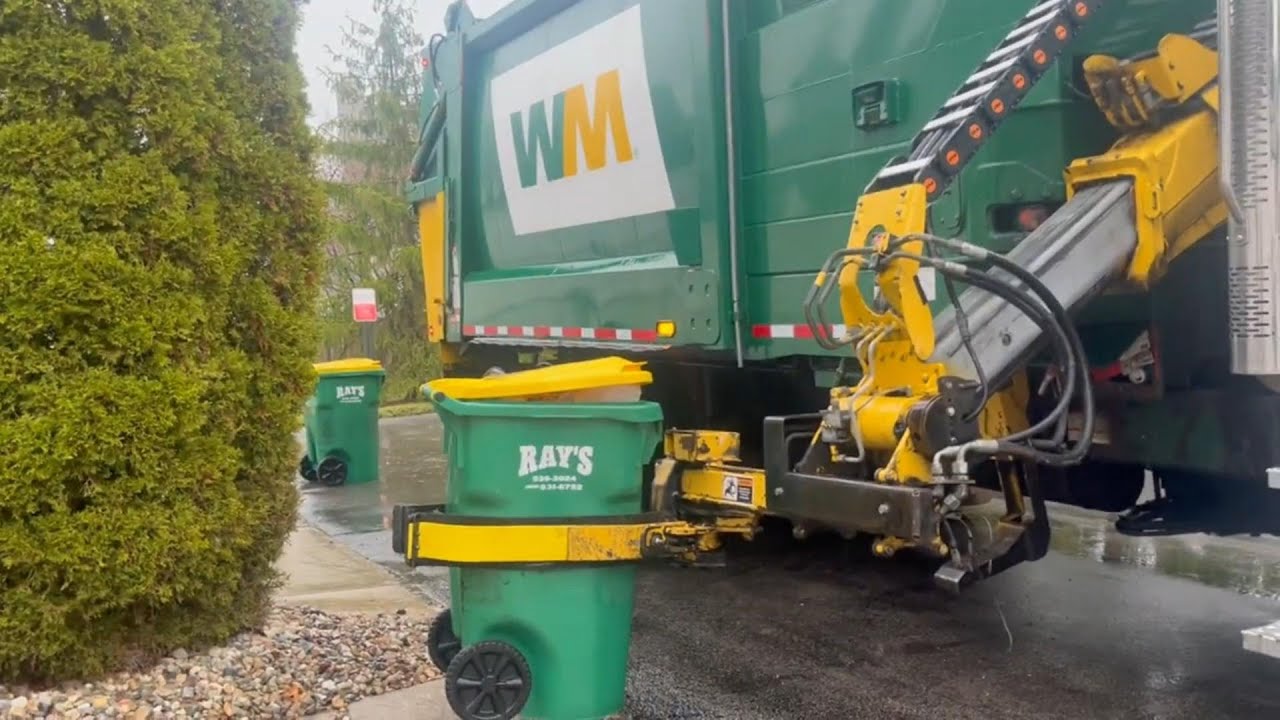 2024 Garbage Truck Compilation! Over 1 Hour of Garbage Trucks on Route ...