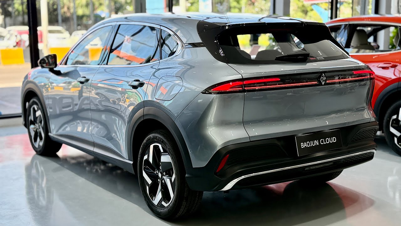 New Baojun Cloud ( 2025 ) - Premium SUV PHEV | Silver Exterior and ...