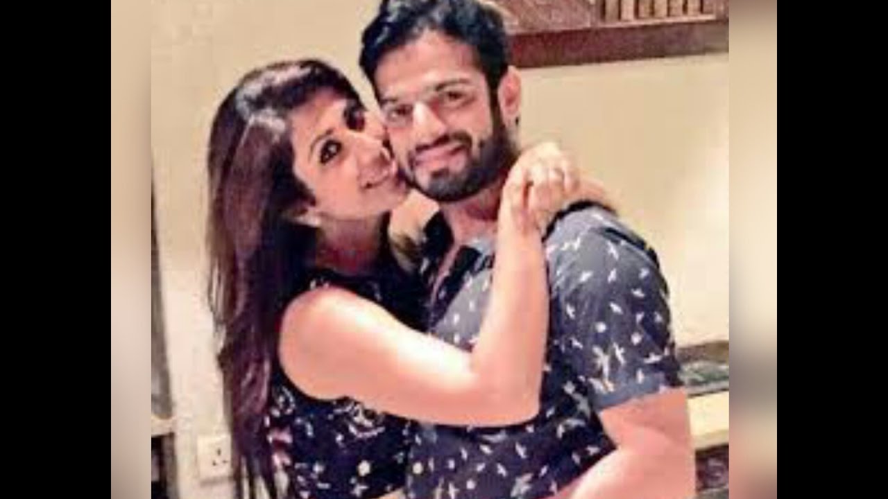 Karan Patel (Raman) Real Life Royal Family - Yeh Hai Mohabbatein - YouTube