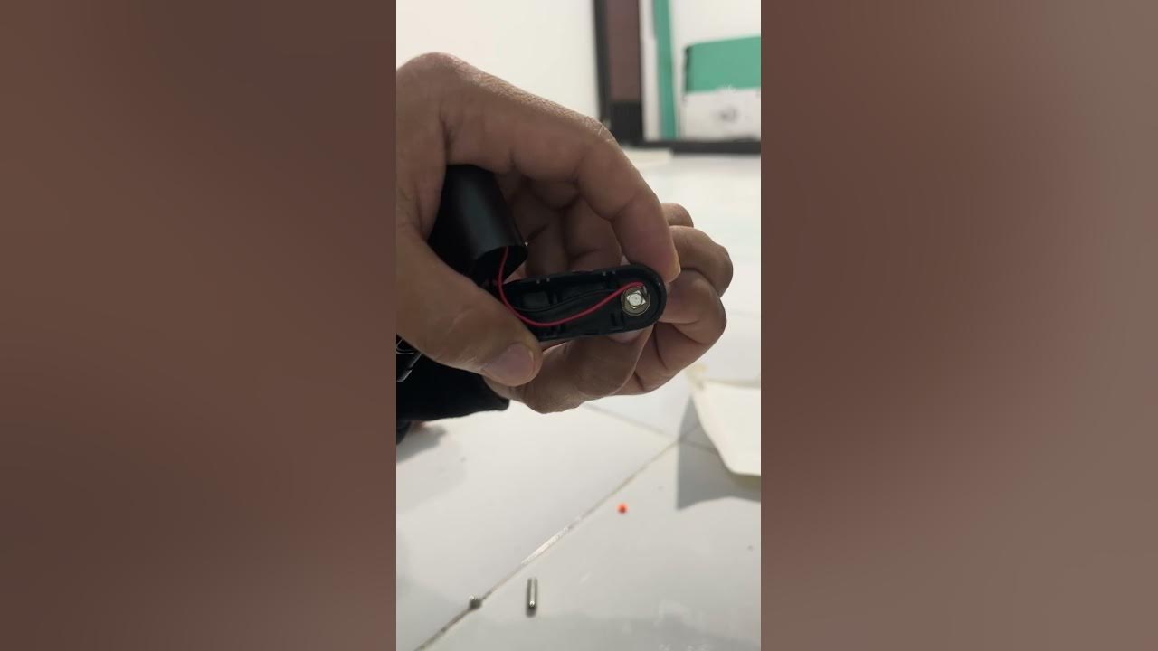 How to fix broken pin of a JBL Wireless Mic Receiver - YouTube