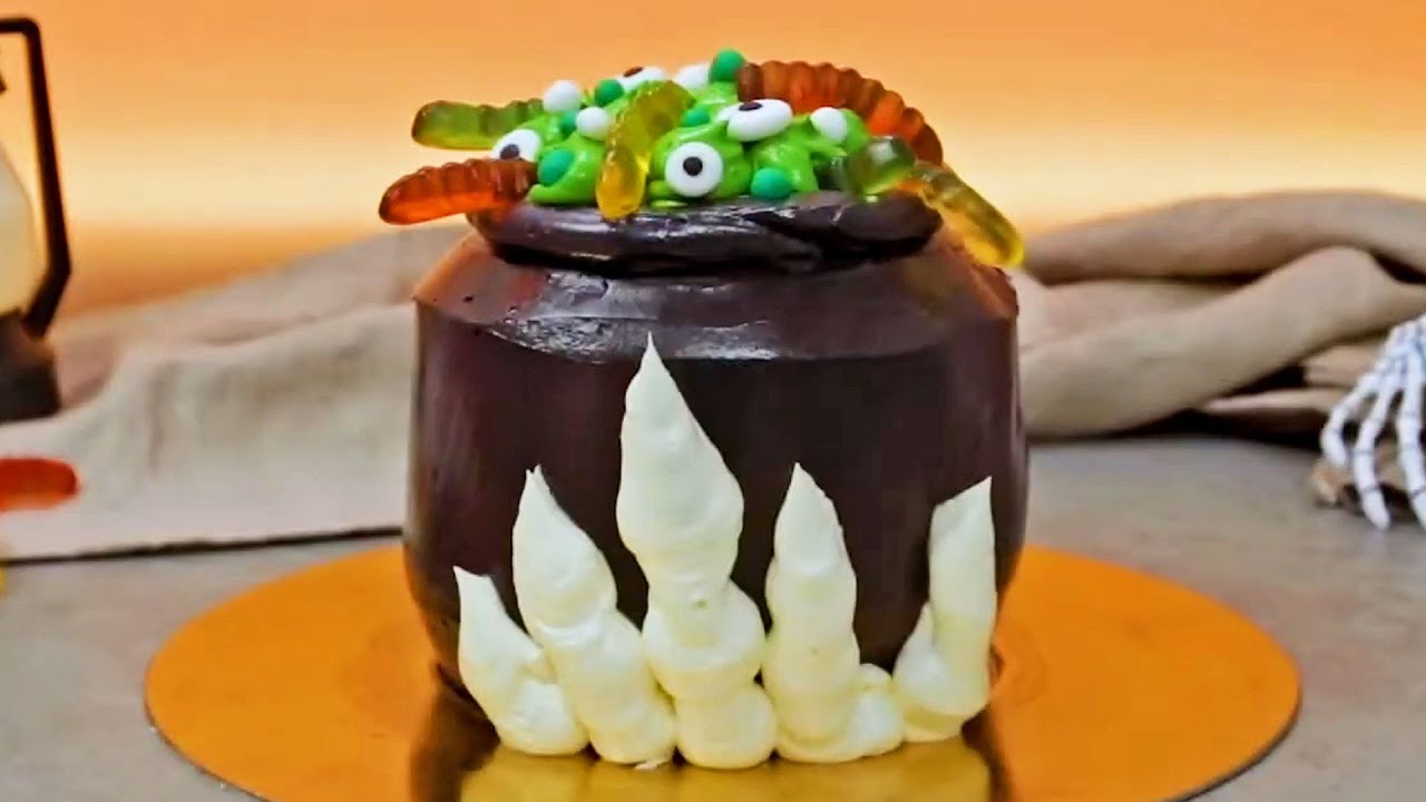 How To Make Witch Cauldron Cake | Spooky Halloween Cake Ideas By Hoopla ...