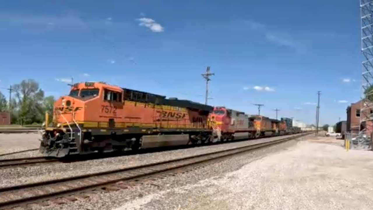 BNSF #7572 speeds westbound at track speed 70mph 5-3-23 - YouTube