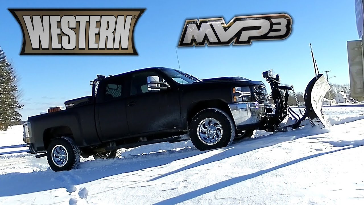 Snowplowing Silverado 2500HD Stainless Western MVP3 Last 2017 - YouTube