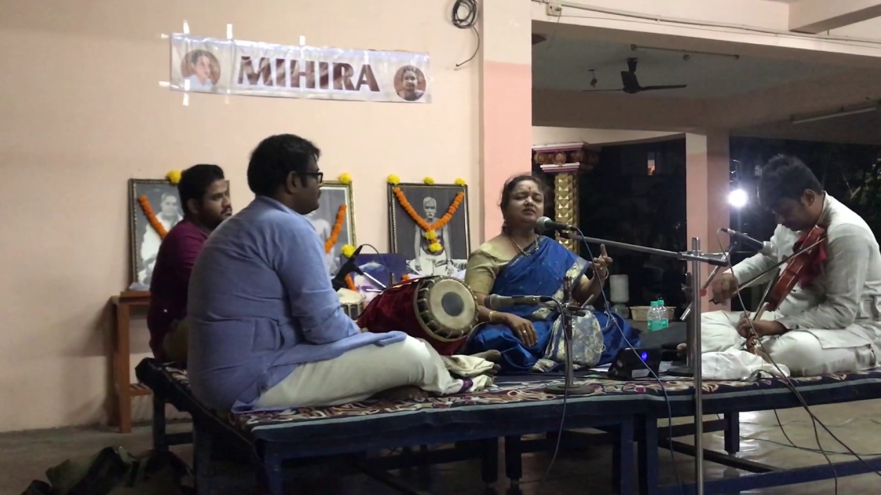 Revati ragam & taanam by Smt.G.Sarada Subramaniam - YouTube