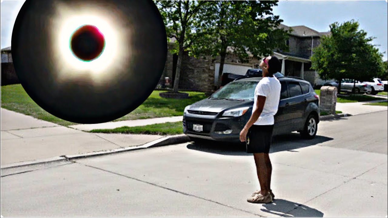 I ALMOST WENT BLIND LOOKING AT THE SOLAR ECLIPSE.... *WENT WRONG* - YouTube