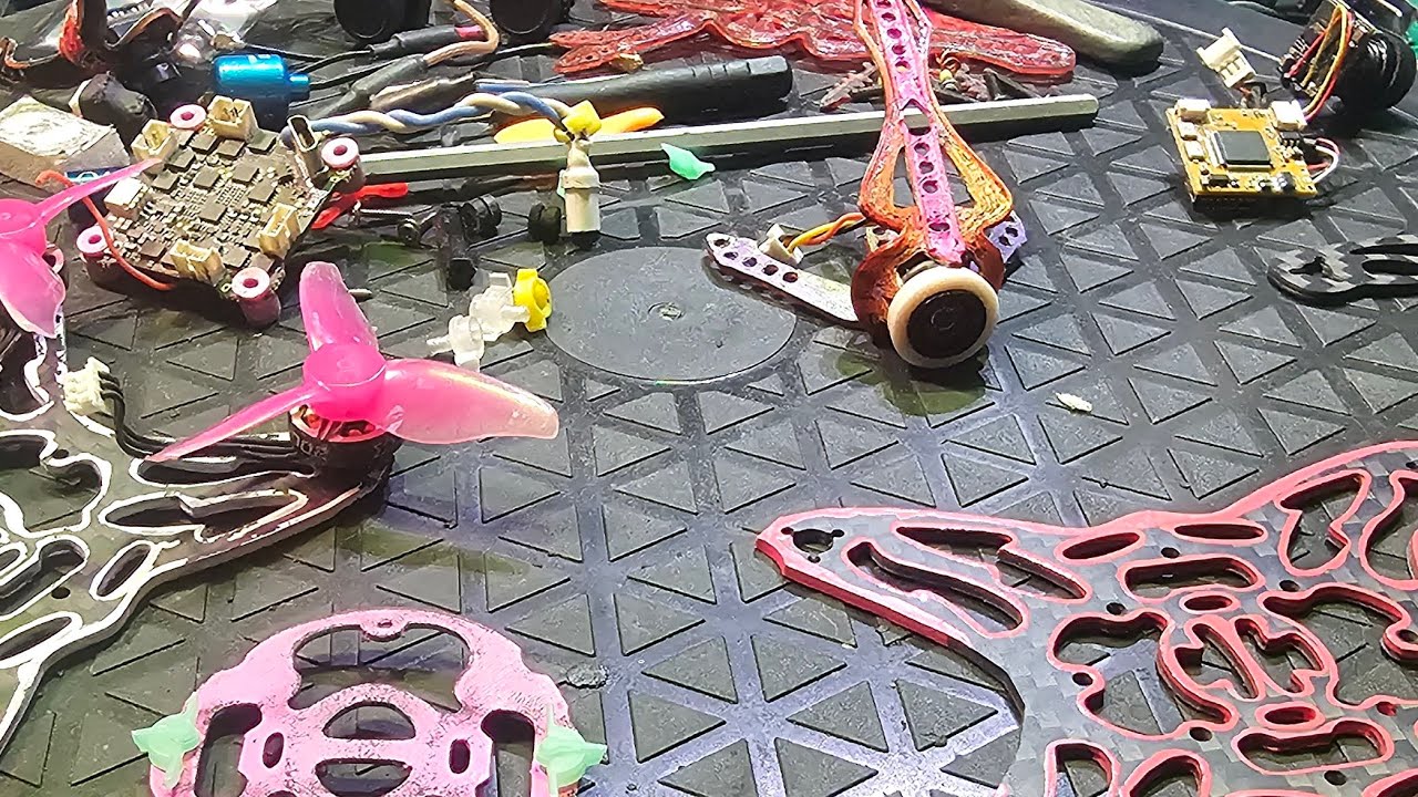 Back_2_Tha_WorkBench Reverse_Engineering_Alien_Teck RabbiT_n_Moon 2inch Build 👽🛸 #LeTs_Skrch ...