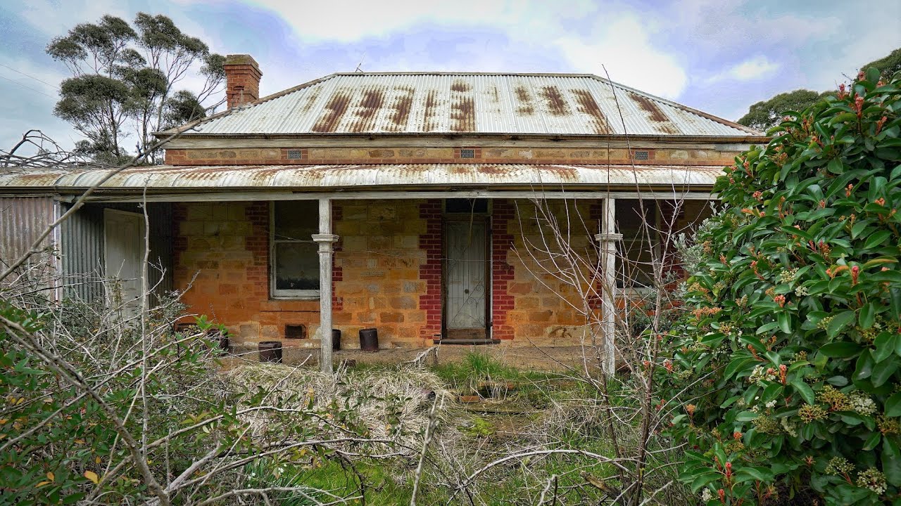 Forgotten since 1971 this old ghost farm has so much to explore! Sheds ...