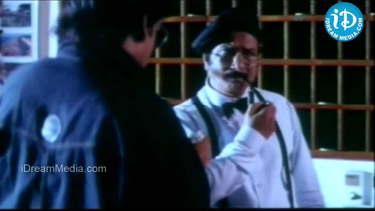 Antham Movie - Rallapalli, Nagarjuna Funny Scene - YouTube
