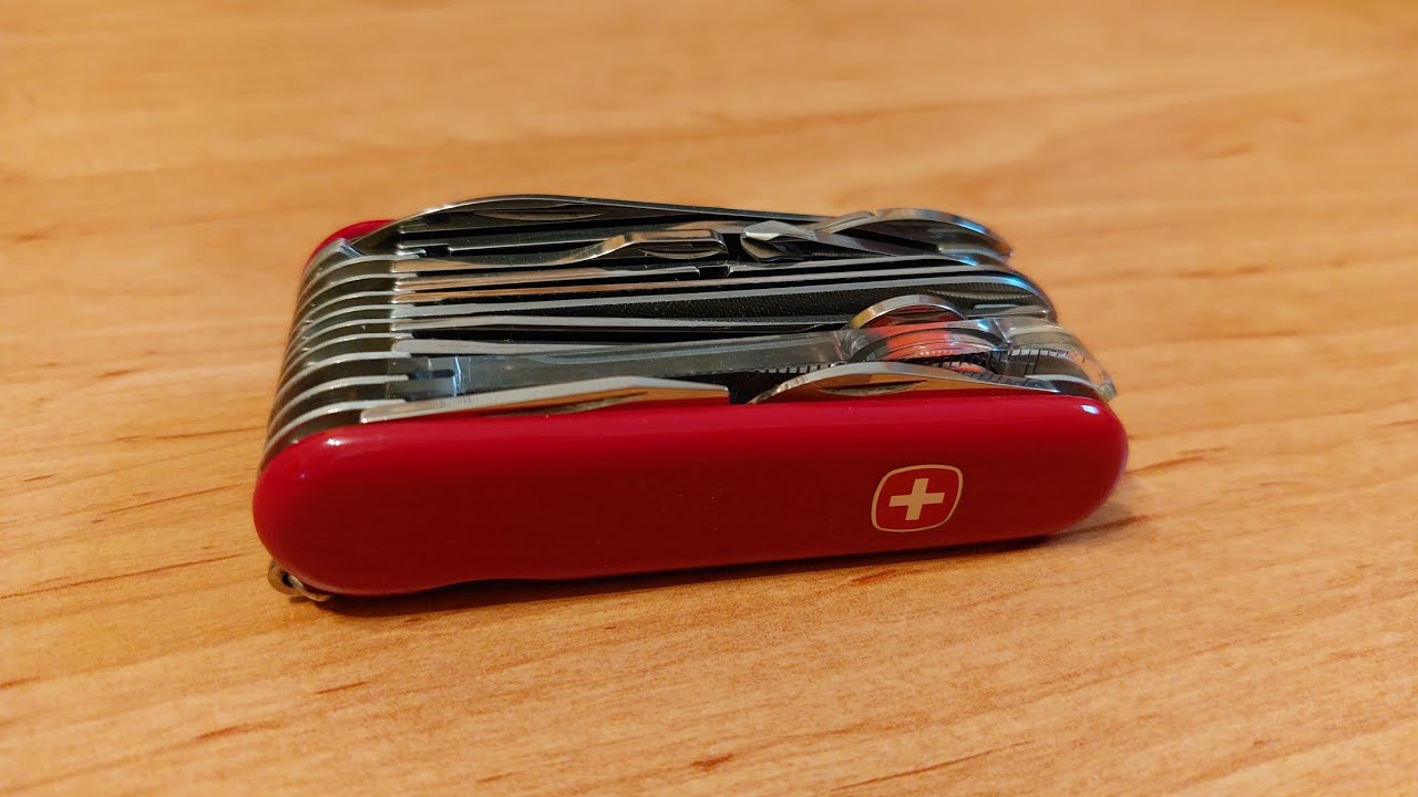 Wenger Tool Chest Plus bemutató - YouTube
