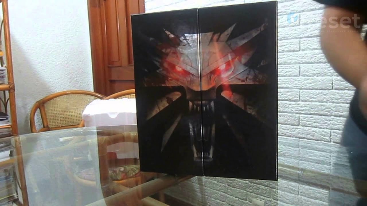 Unboxing: The Witcher 3: Wild Hunt Collector Edition - YouTube