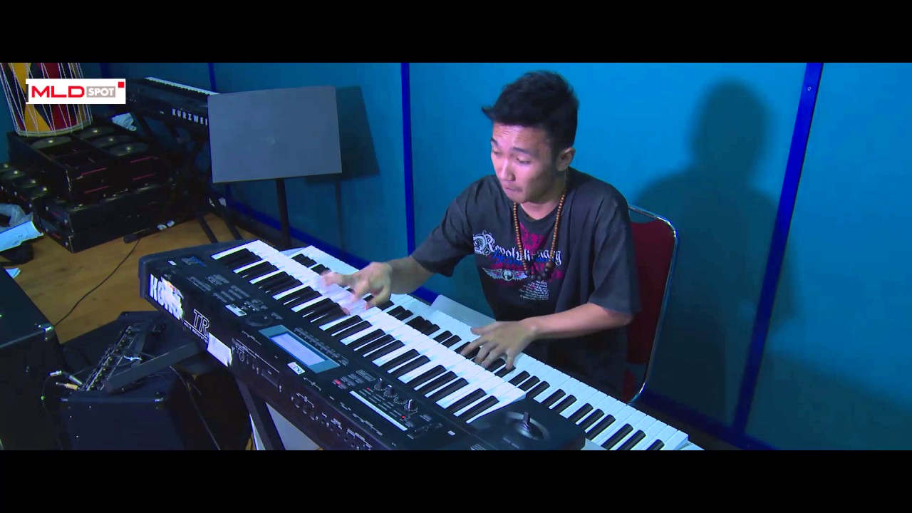 MLDARE2PERFORM Hakrie Rio Afriandi (Keyboard) - YouTube