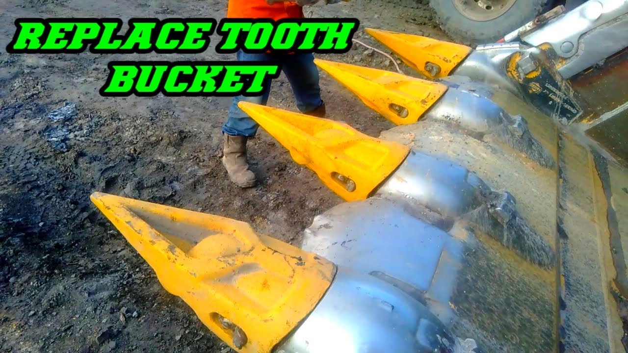 REPLACE TOOTH BUCKET ||cara mengganti kuku baket PC 2000 - YouTube