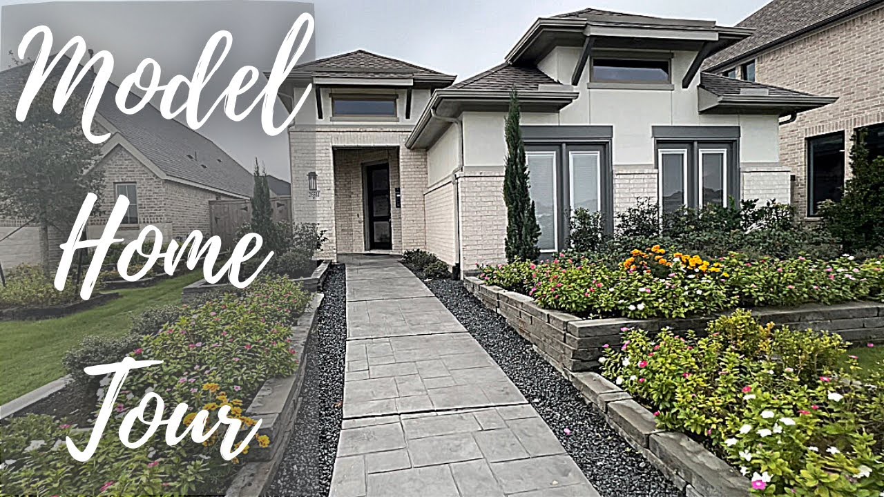 3 Bedroom, 2 Bath SINGLE Story Home Tour : Model Home Tour - YouTube