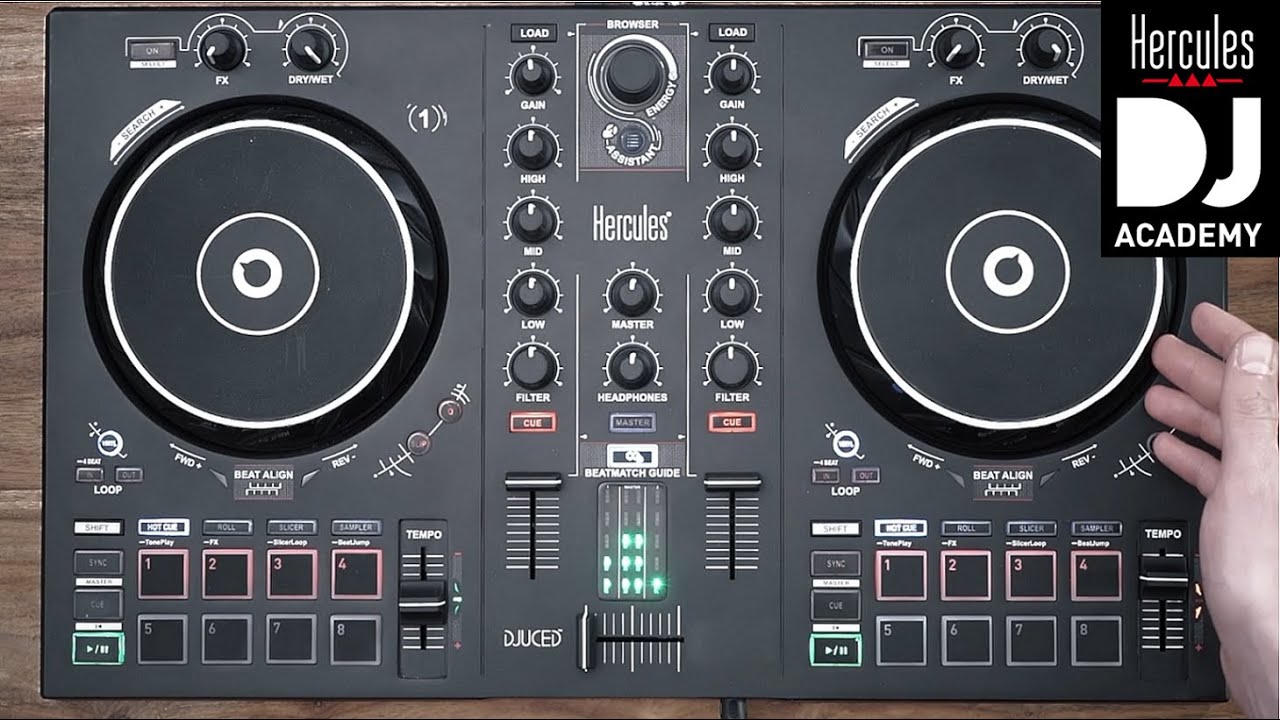 DJUCED | Learn to beatmatch | 01 Introducing to Beatmatching - YouTube