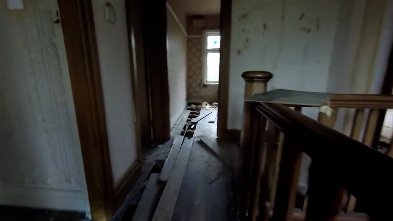 Exploring Haunted Abandoned House! (Part 2!) - YouTube