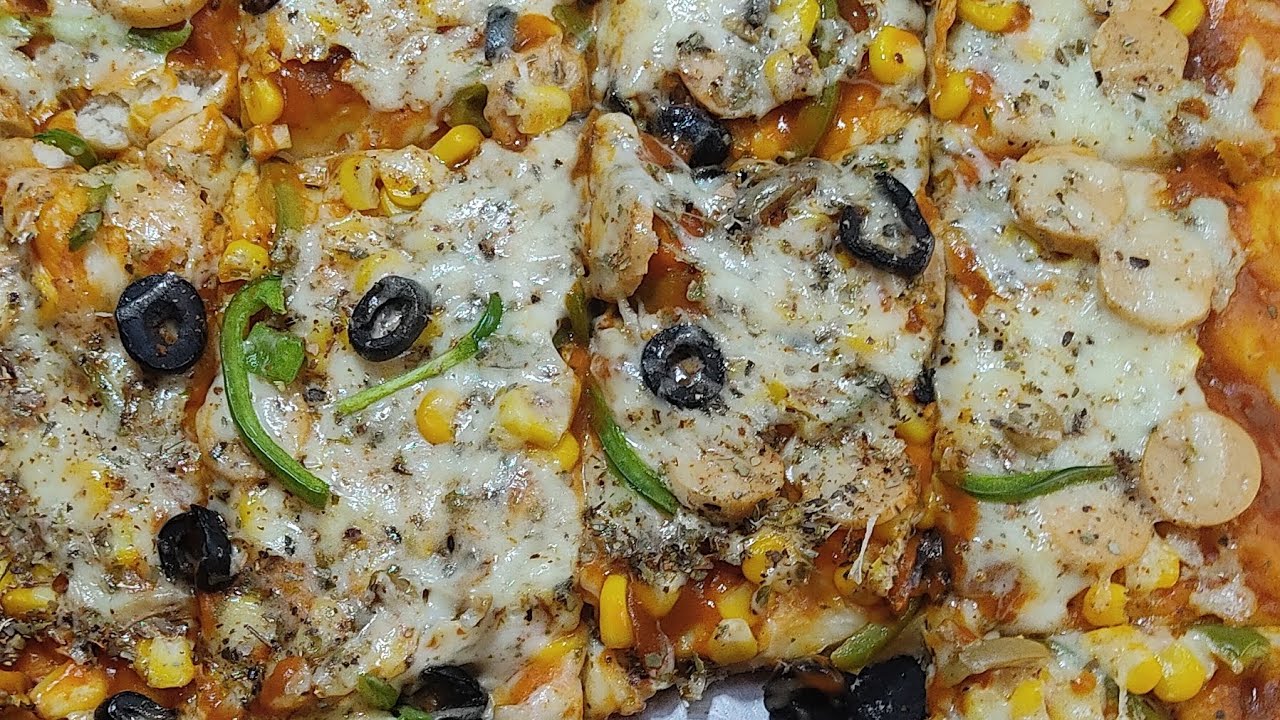 Sausage Pizza Made In Live CookingFromPakistan||Red Sauce Sausage Pizza ...