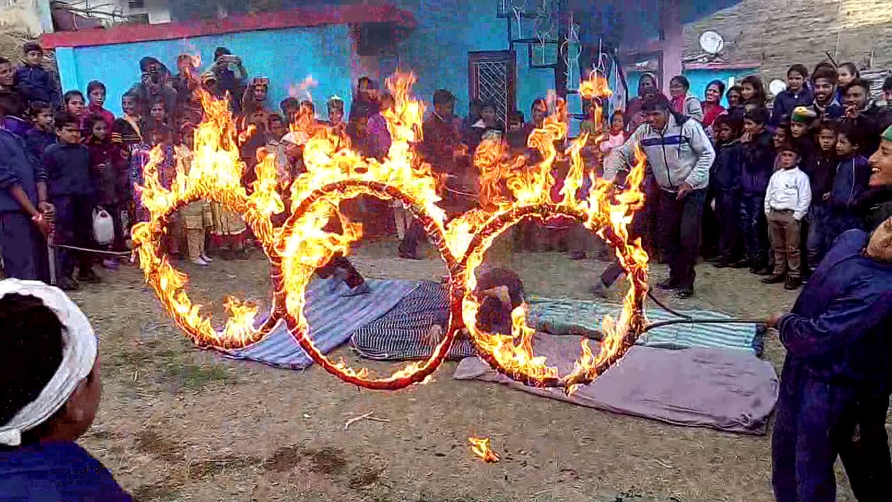 Agni chakra by saraswati shishu vidya mandir gadoli student - YouTube