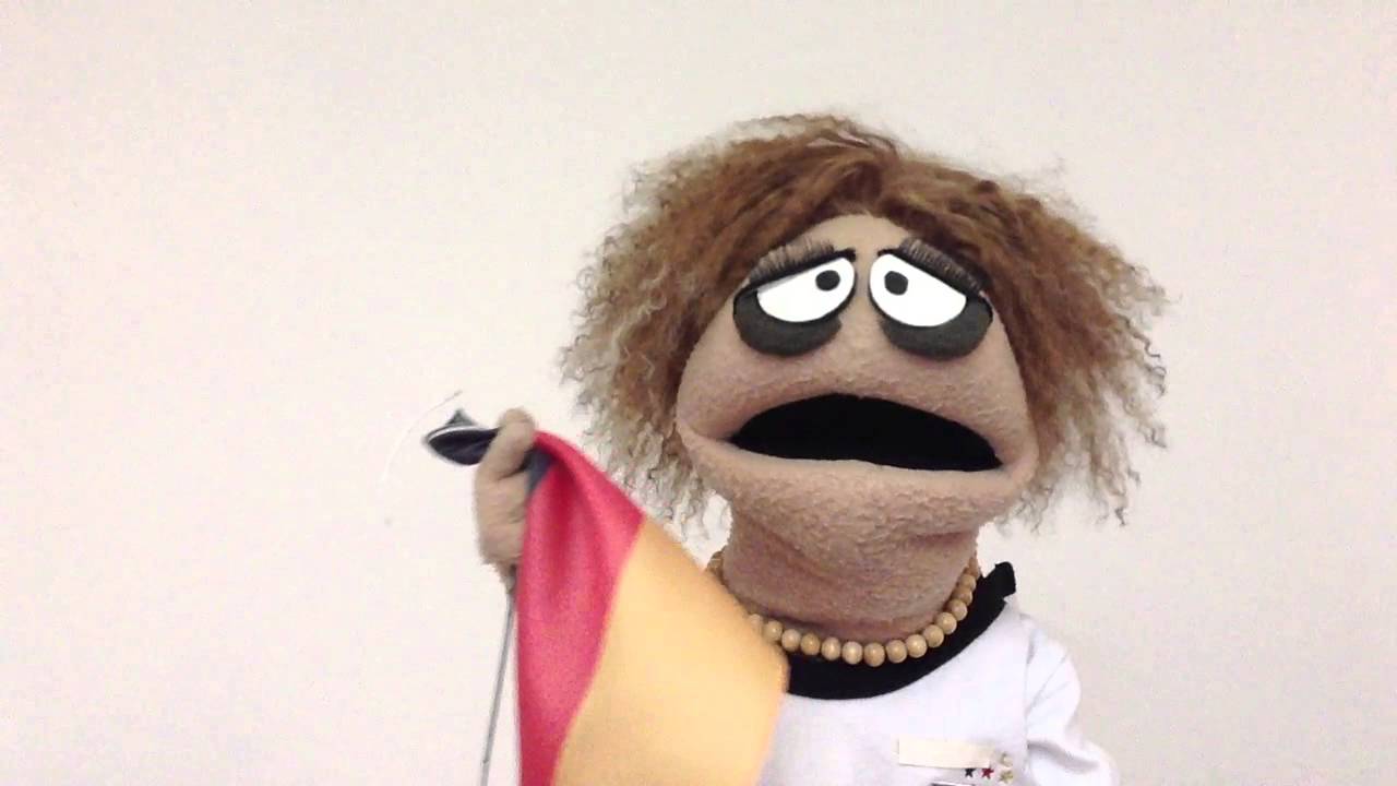 Charming Traudl & die WM 2014 - Letzter Spieltag - YouTube