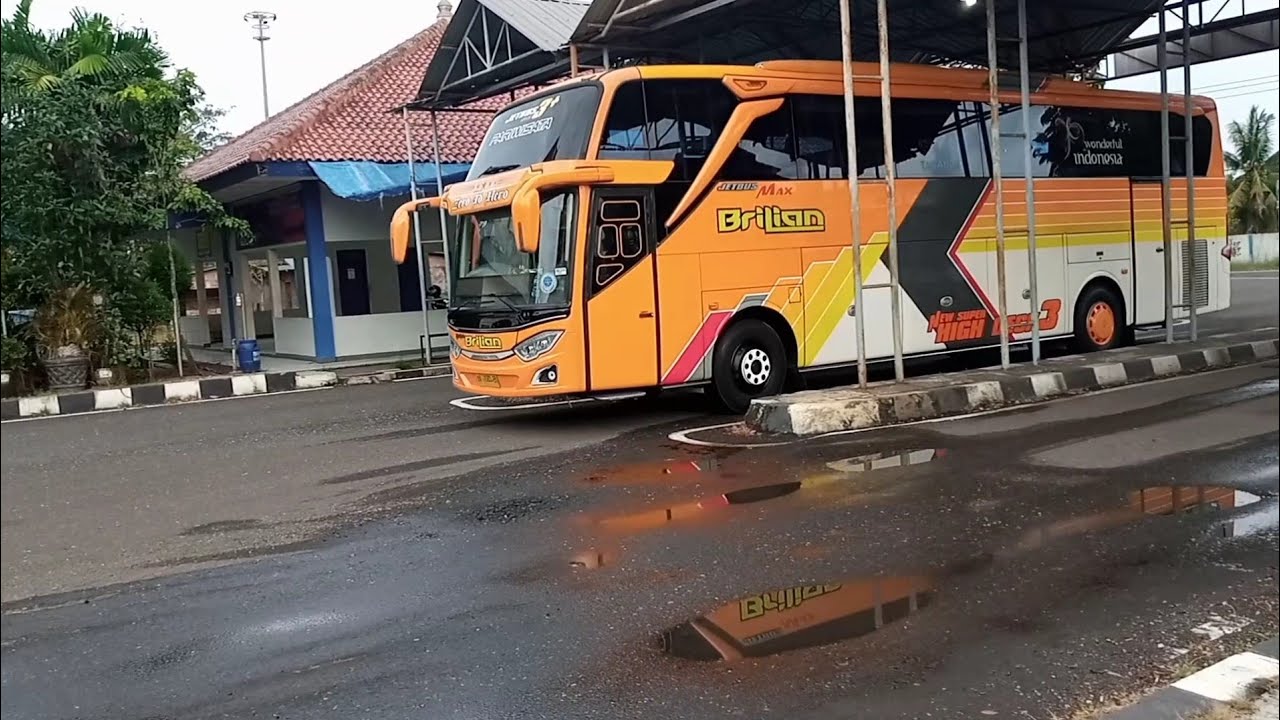 Bus Brilian ex Efisiensi Selalu Jadi Bus Bantuan Saat Arus Balik di ...