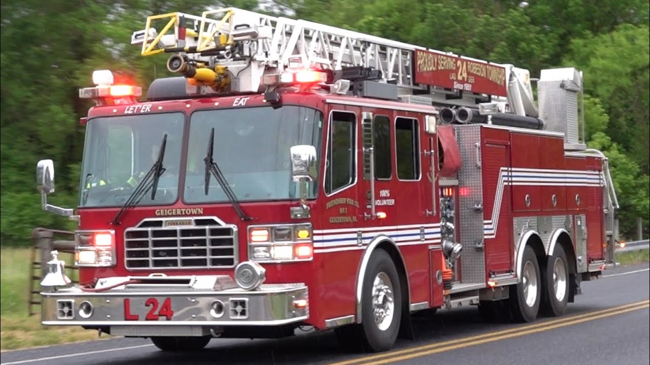 Friendship Fire Company Ladder 24 Responding - YouTube