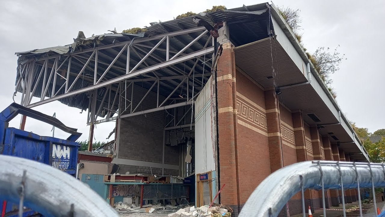 Odeon Cinema (Dundee Stack)4th Oct 2022 demolition update video - YouTube