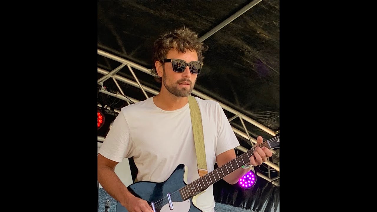 JR Reyne - Let's stick Together - YouTube