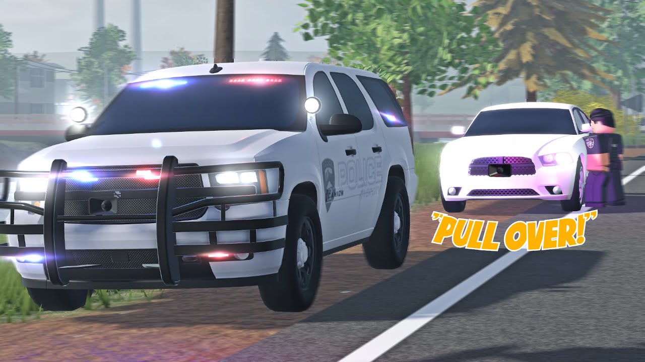 Fake police uses PA SYSTEM to pull over Undercover! - YouTube