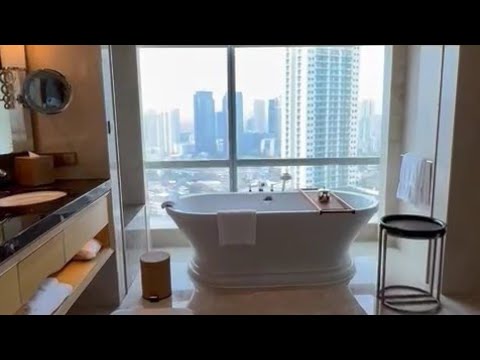 Hotel Raffles Jakarta ~ Kamar Artist Suite - YouTube