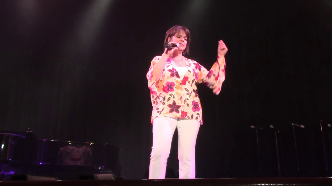 Donna Groom "Feelin Groovy" - YouTube