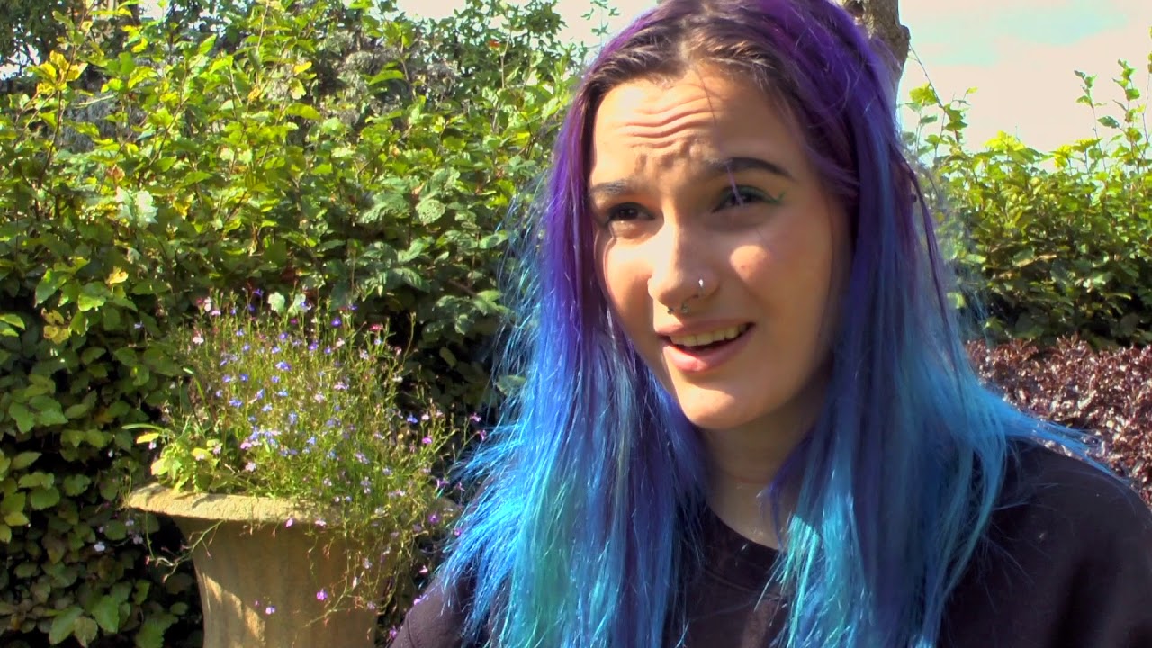 Autoreninterview mit Ceylan Scott - YouTube