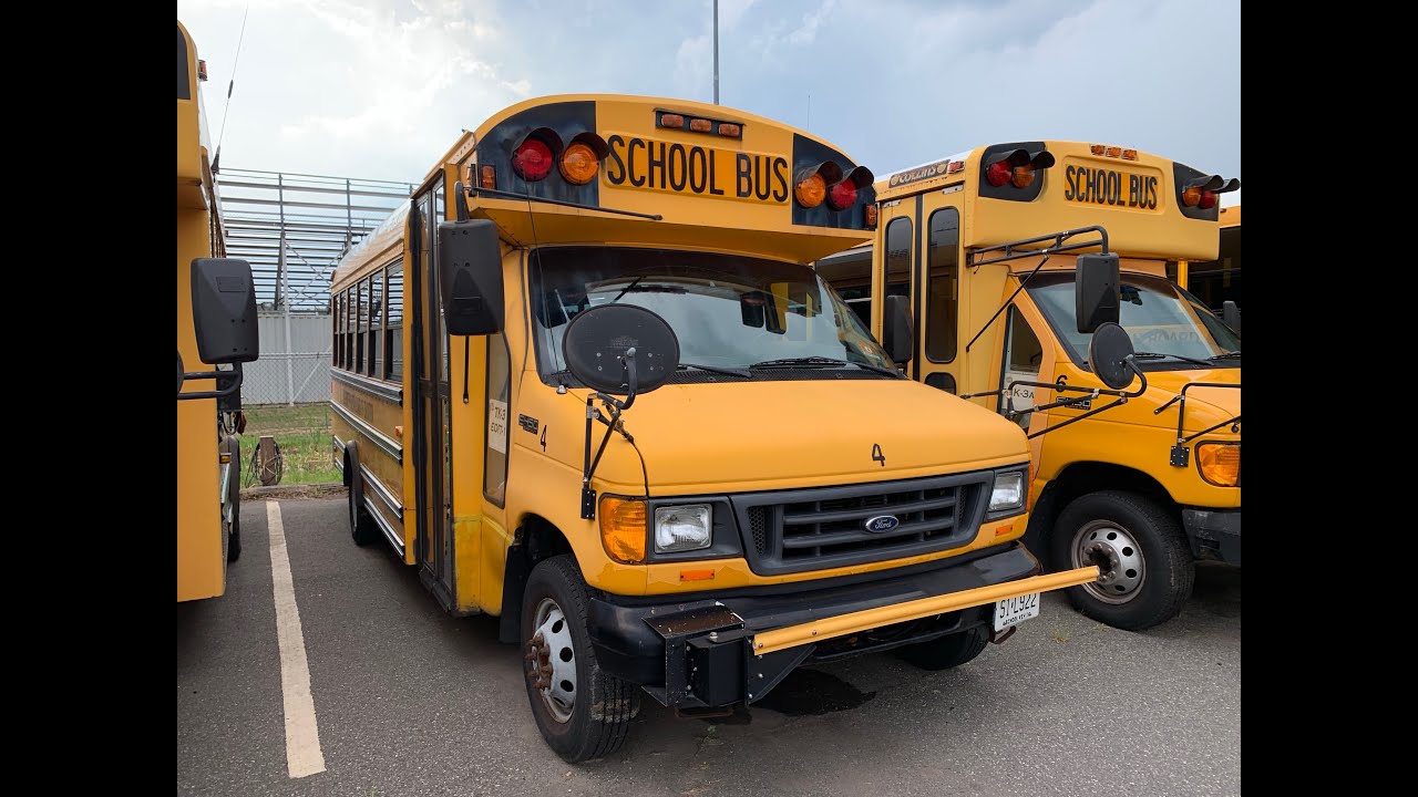 2005 Ford E450 US Bus #4 - YouTube