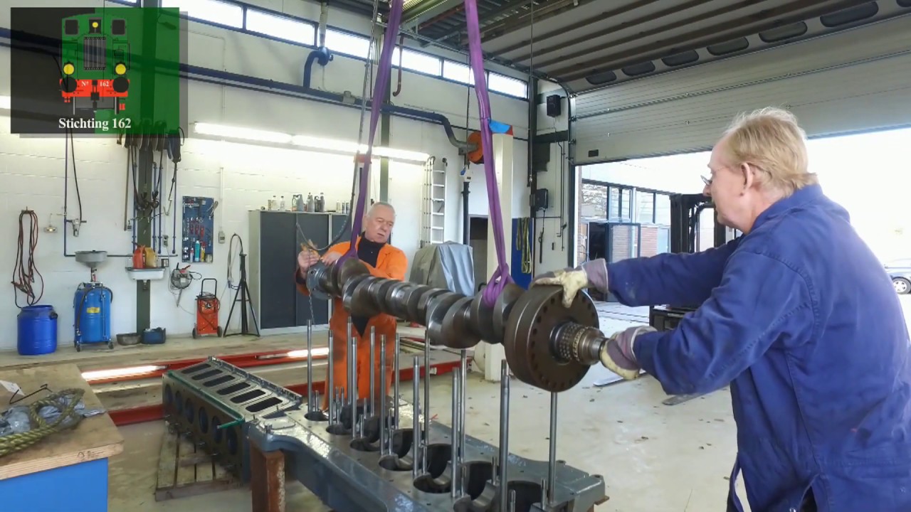 Cleaning of a Gardner 6L3 engine for the WD33 / NS162 loco . - YouTube