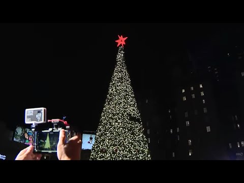 SF Union Square Tree Lighting Ceremony - YouTube