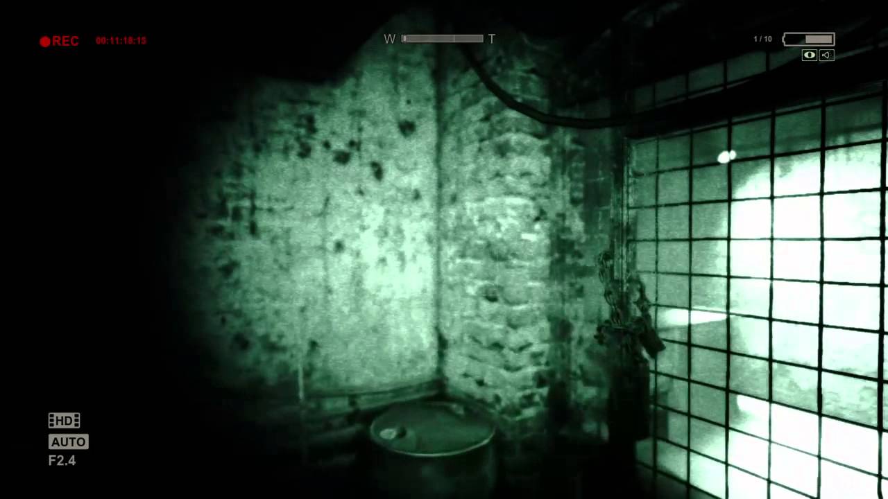 Outlast-Getting scared - YouTube