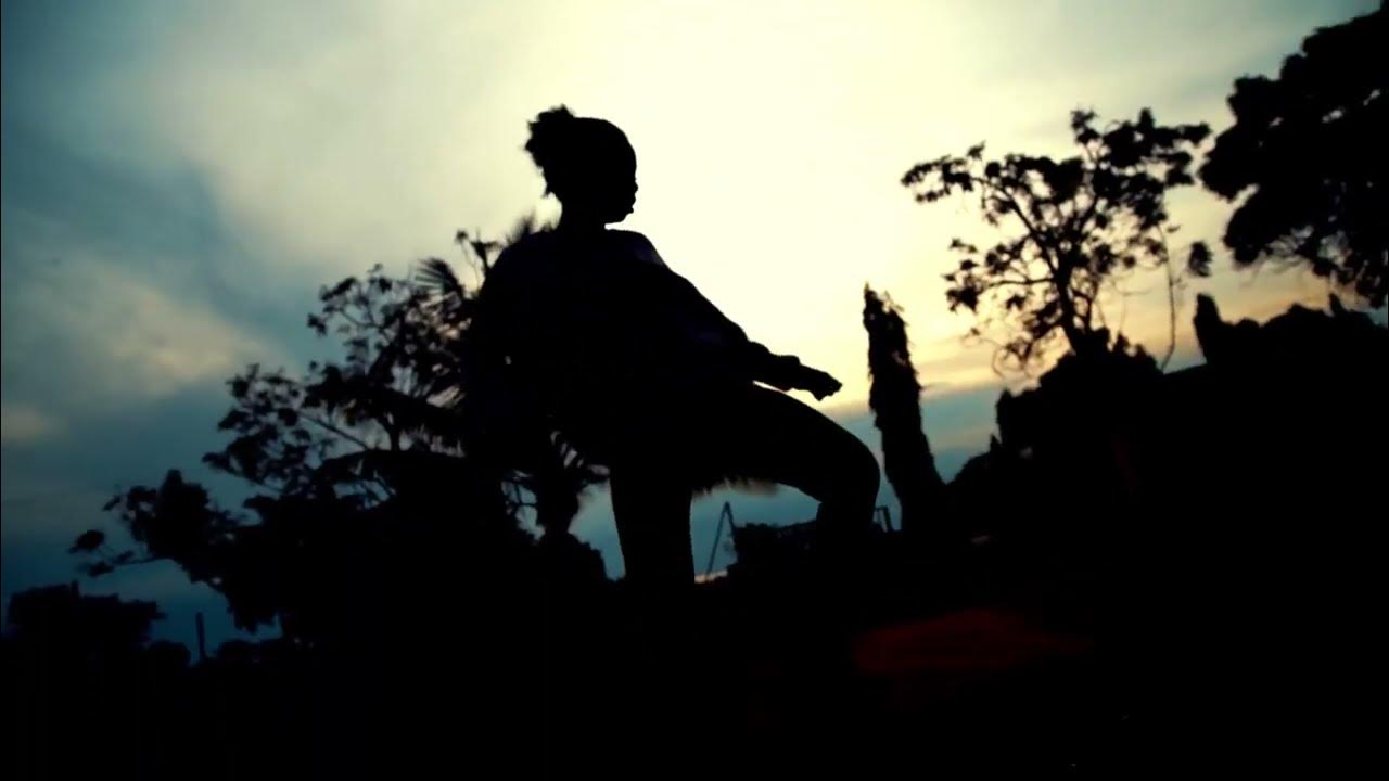 Mr Lap - No Body (Clip Officiel) - YouTube