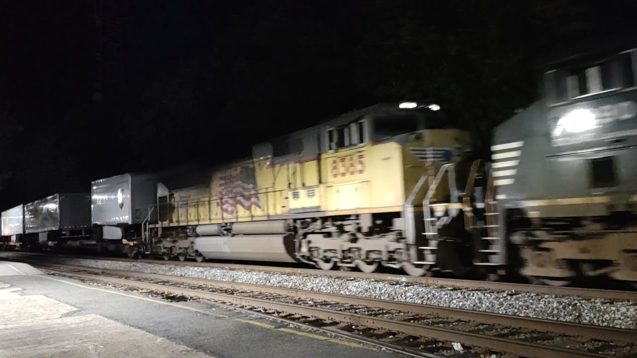 NS 24X with UP 8385 trailing in Charlottesville Virginia - YouTube
