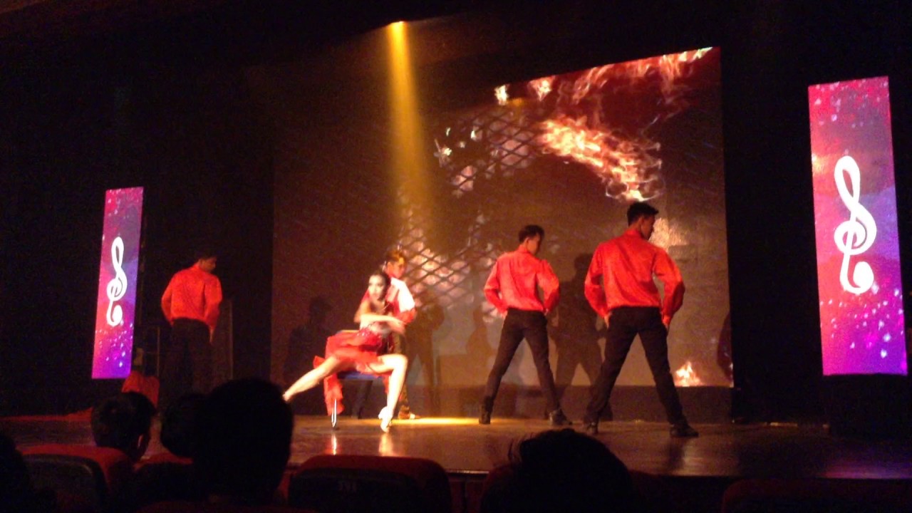 Thuỳ Dung IUHarmony Final Sway Mambo - YouTube